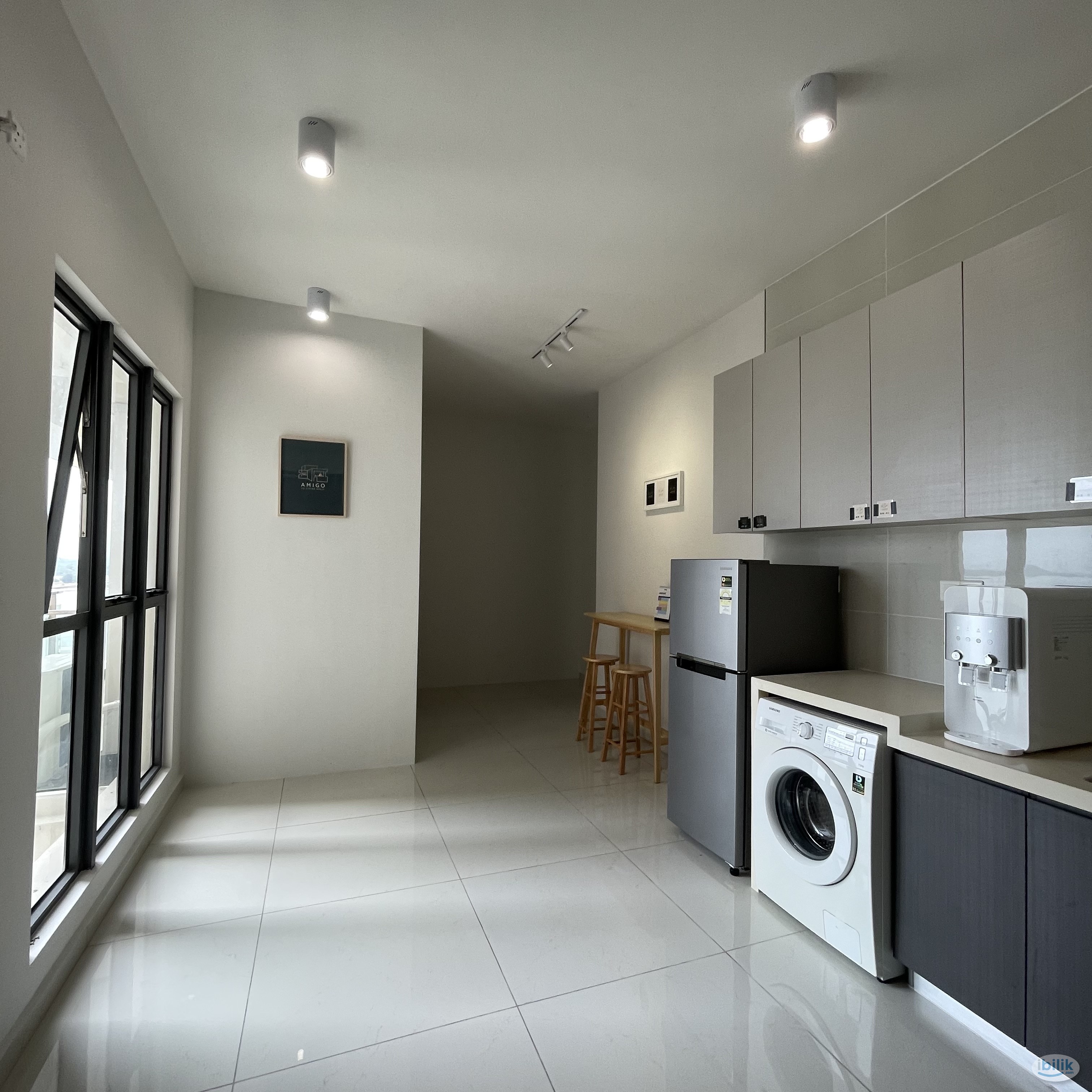 (Near CIQ) Male unit Sea view Balcony Room at Country Garden, Danga Bay ...